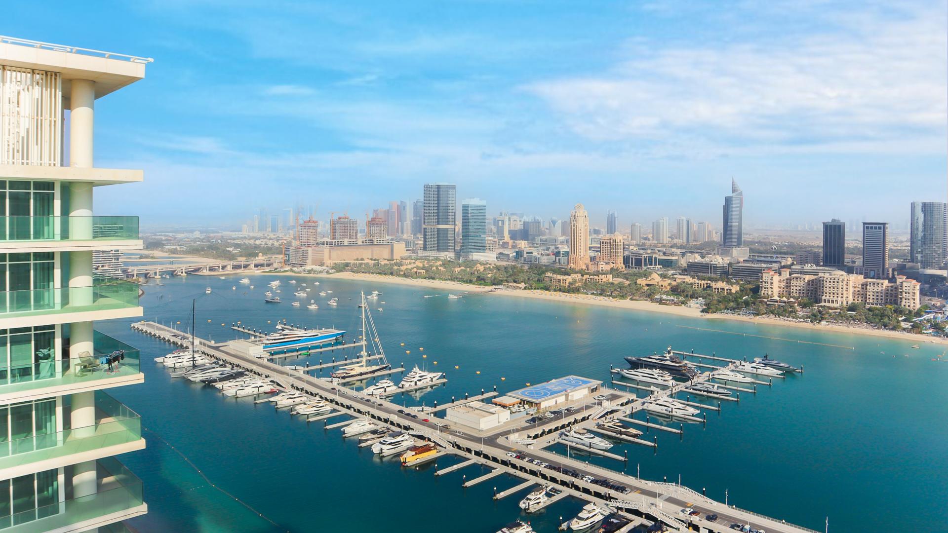 Beachgate by Address Emaar Beachfront.